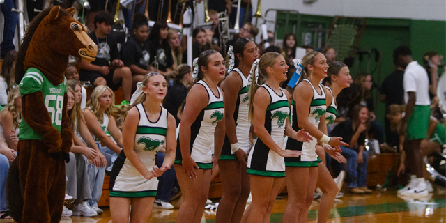 Photos: Overton rings in school year with Meet the Mustangs pep rally ...