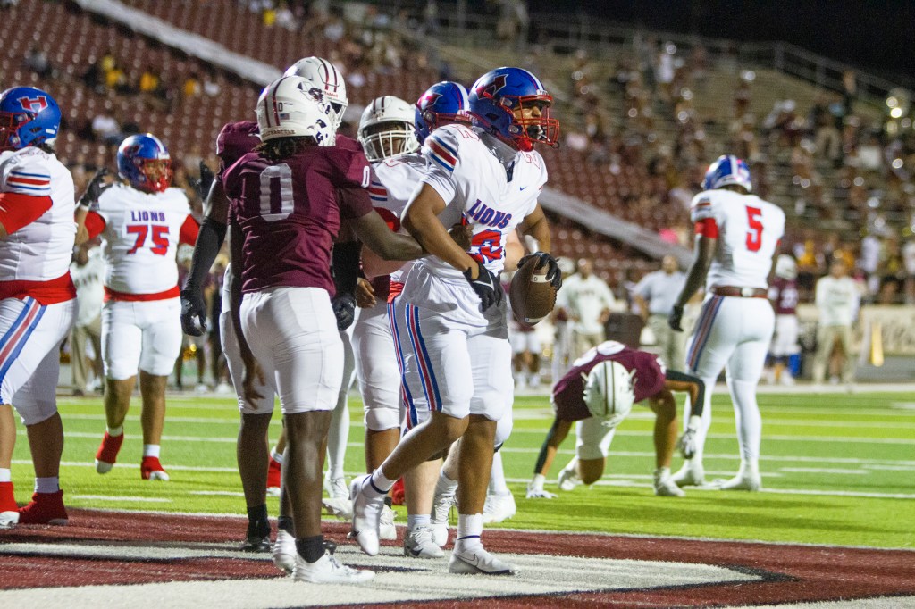 Football: Henderson lights up scoreboard, downs Palestine 67-31 | The ...