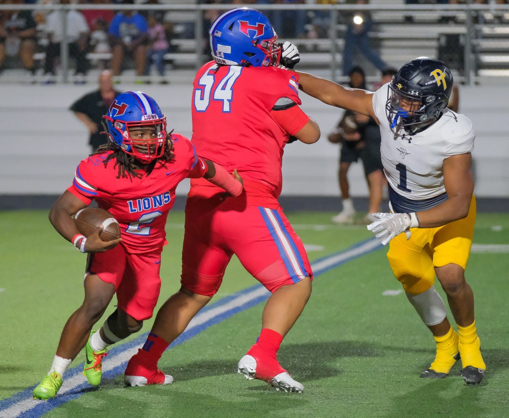 Football: Pine Tree powers past Henderson, 49-21 | The Henderson News