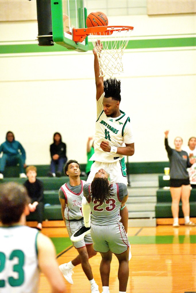 Basketball: Overton girls, boys close Harold Stanger Holiday Tournament ...