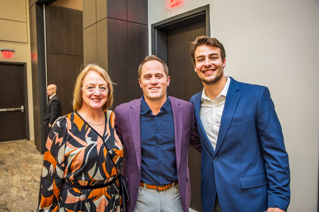 Crowning Achievement: Haynes King, Joe Greene honored by Earl Campbell ...